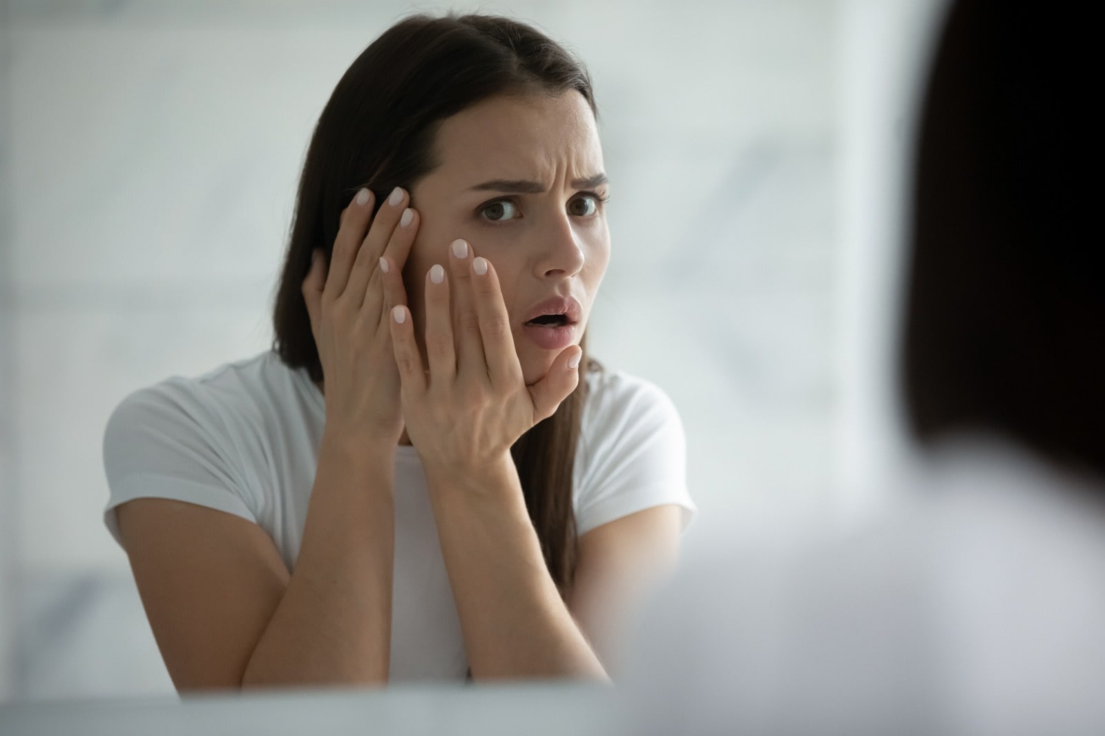 Breaking Down The Link Between Stress And Acne: Fact Or Fiction?